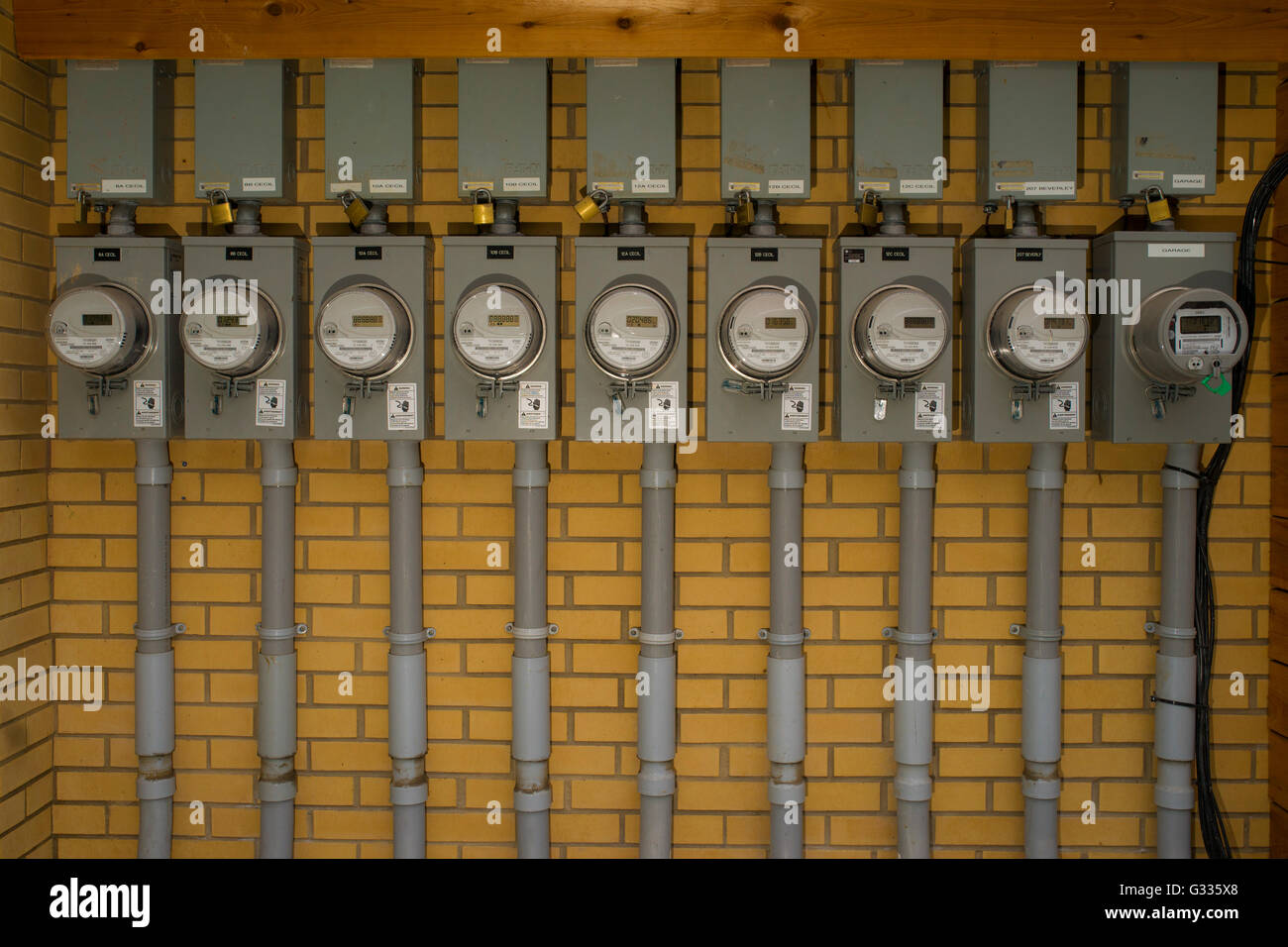 Electric meter clock hi-res stock photography and images - Alamy