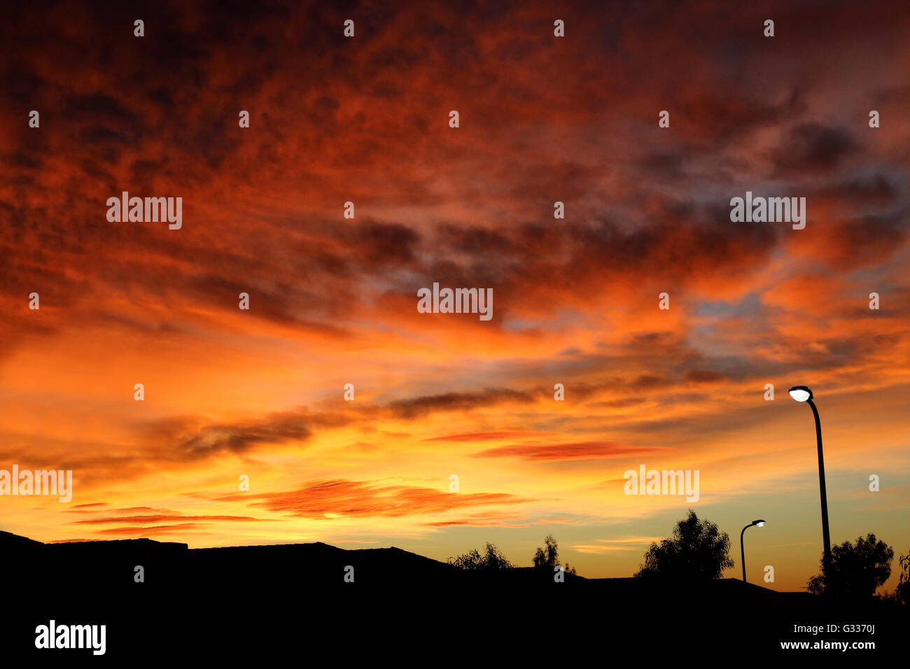 Bright orange sunrise hi-res stock photography and images - Alamy