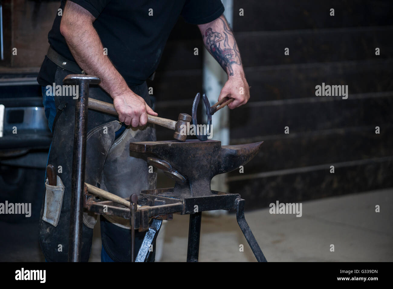 Black horse forge hi-res stock photography and images - Alamy