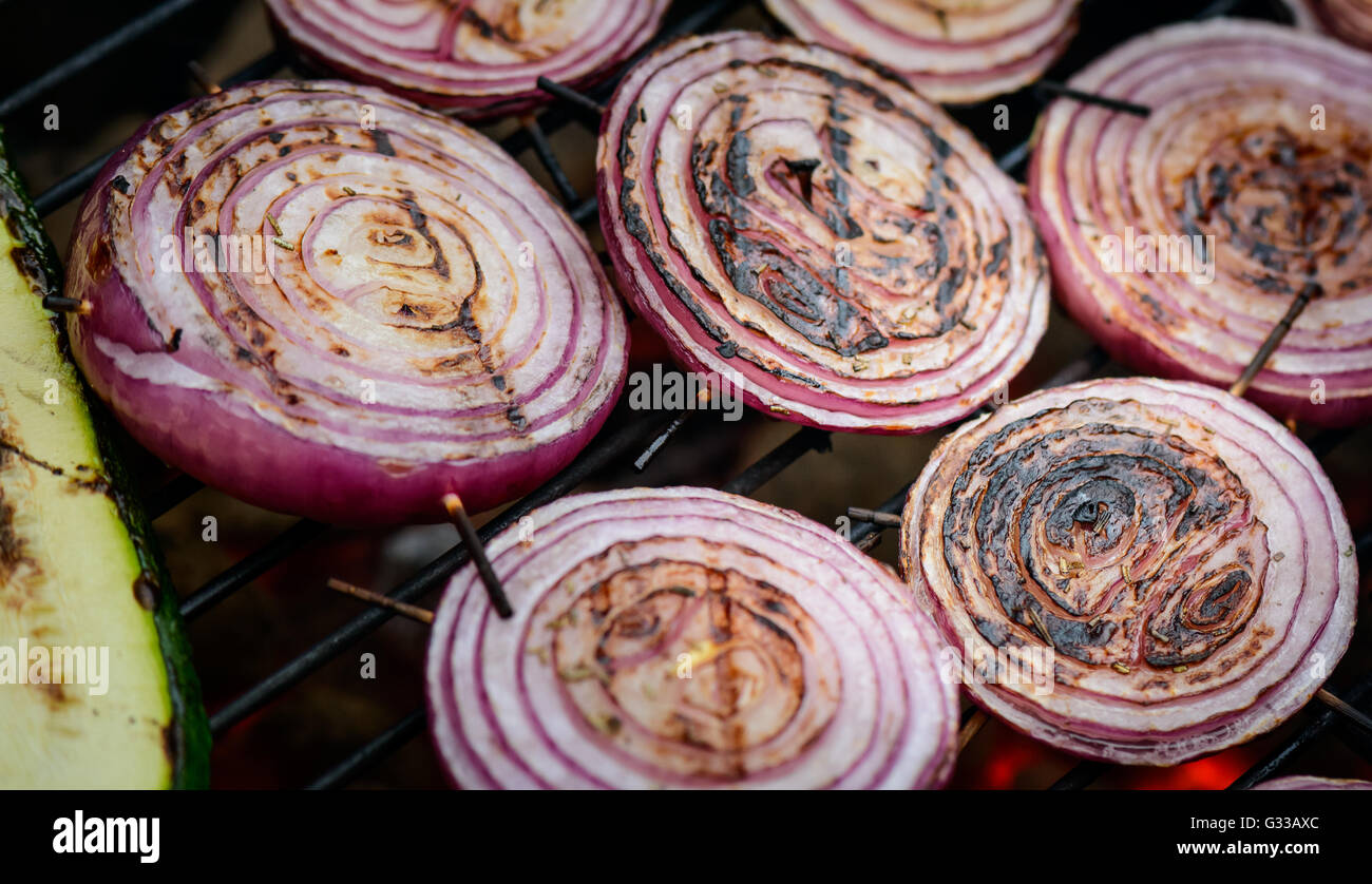 Onion on bbq hi-res stock photography and images - Alamy