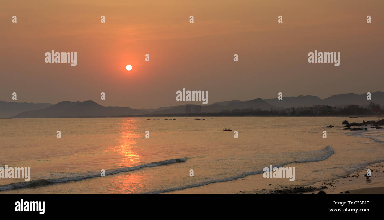 The sea under the sun Stock Photo - Alamy