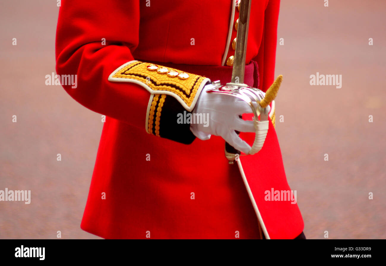 Foot guards Officer marching in The Mall Stock Photo - Alamy