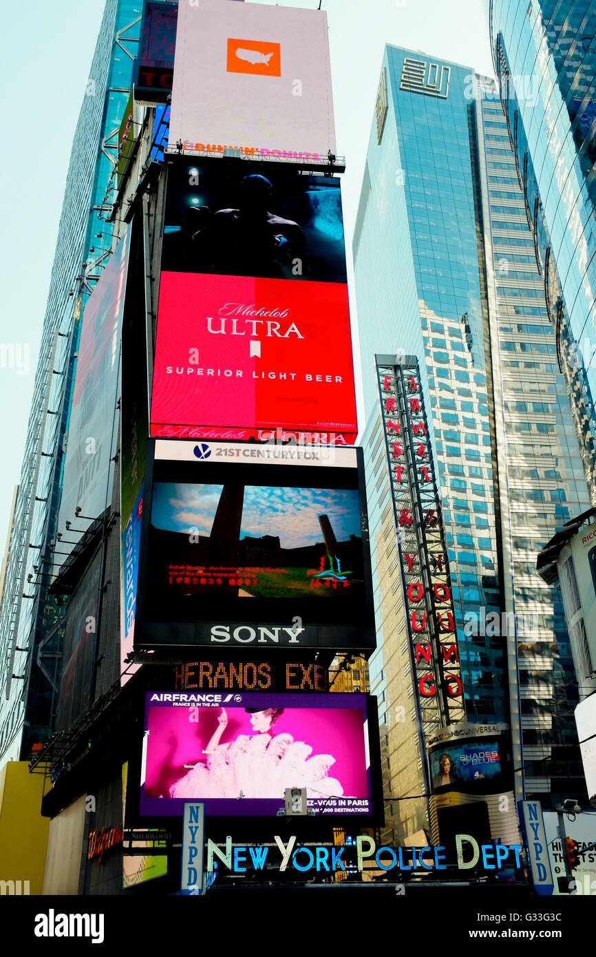 Atlantic times square hi-res stock photography and images - Alamy
