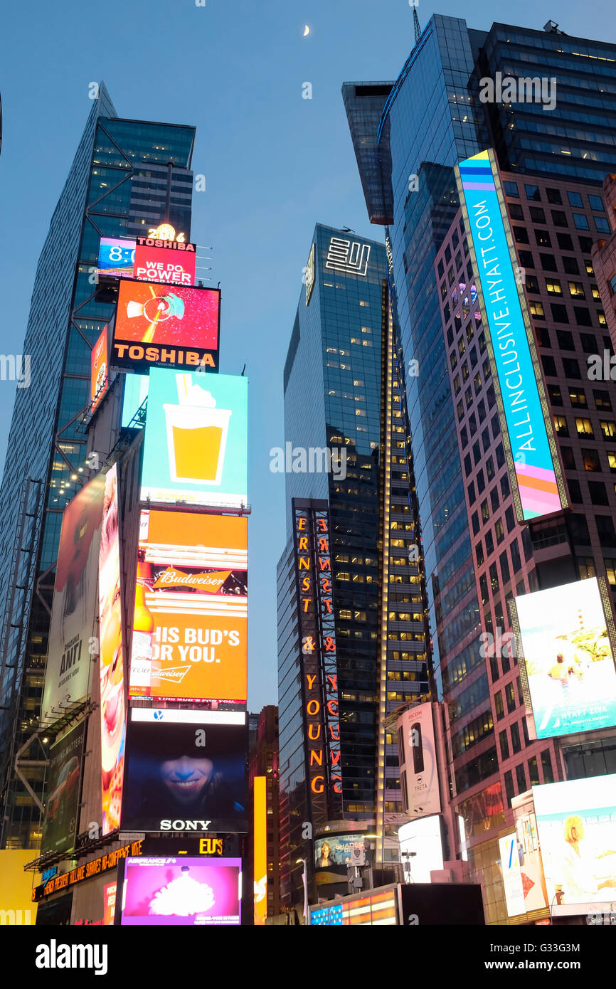 Atlantic times square hi-res stock photography and images - Alamy
