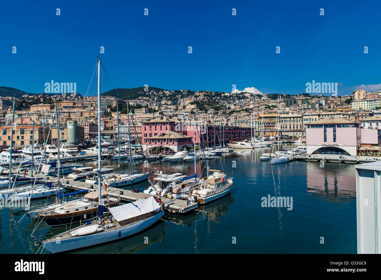 June 1997 hi-res stock photography and images - Alamy