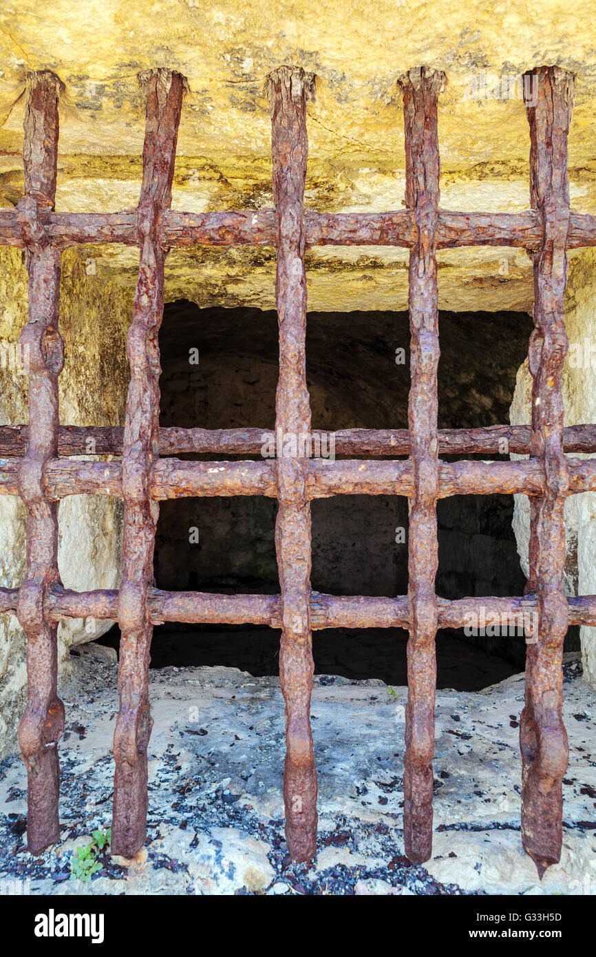 Prison bars hi-res stock photography and images - Alamy
