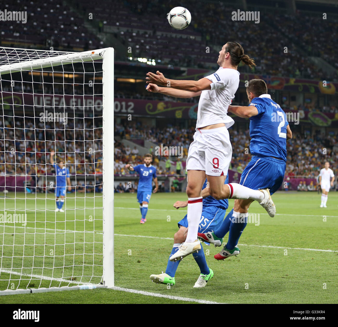 Andy carroll england in white hi-res stock photography and images - Alamy Andy carroll england in white hi-res stock photography and images - Alamy
