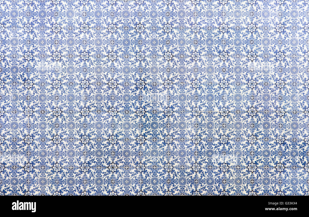 Portugal tile hi-res stock photography and images - Alamy