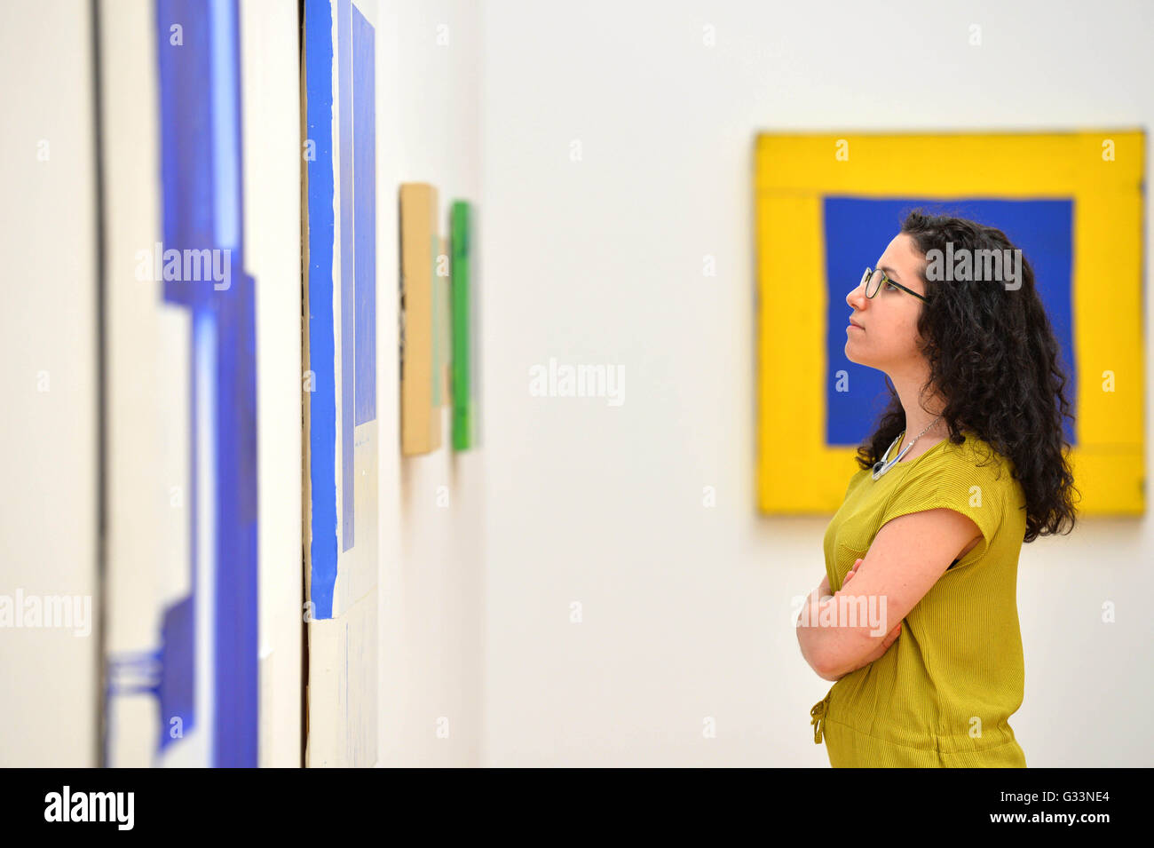 Pictures view hi-res stock photography and images - Alamy