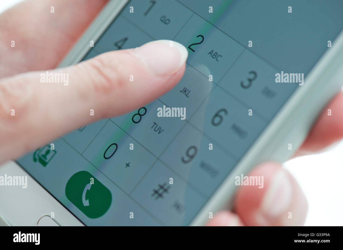 Phone fingers night hi-res stock photography and images - Alamy