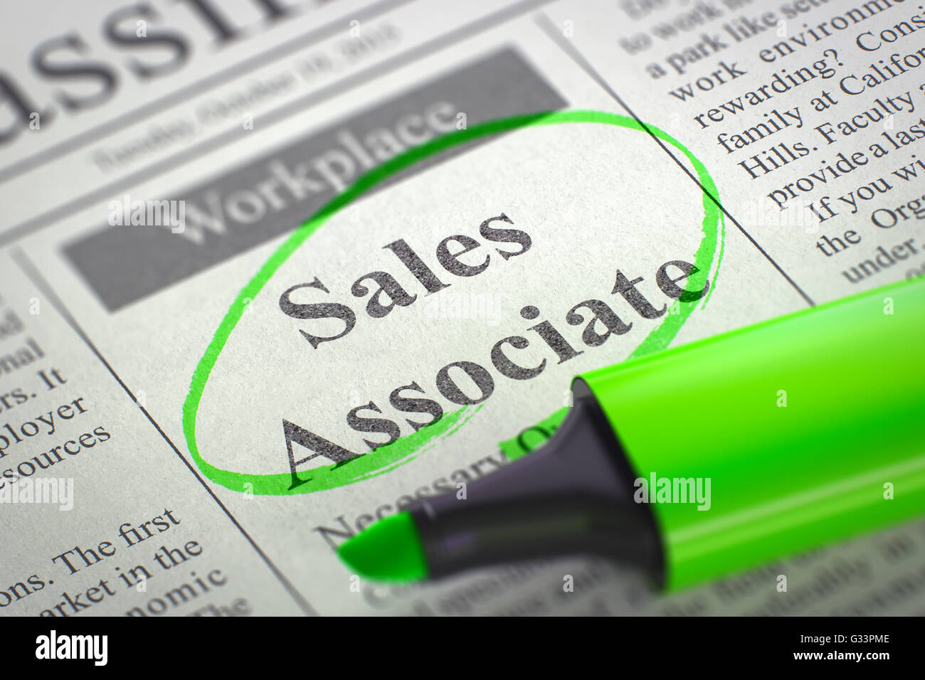 Retail sales associate hi-res stock photography and images - Alamy