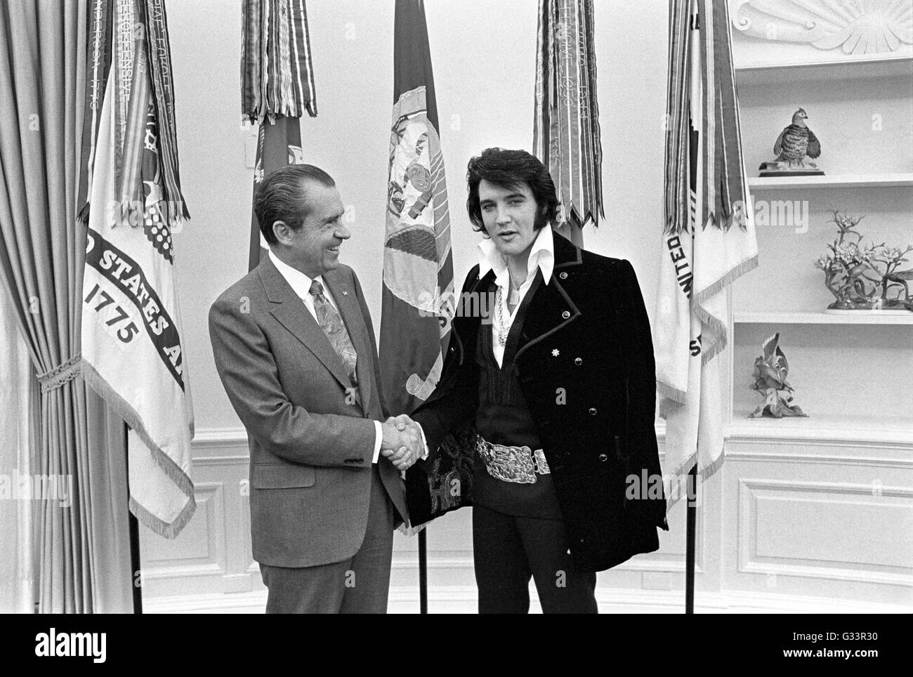 Nixon and elvis 1970 hi-res stock photography and images - Alamy