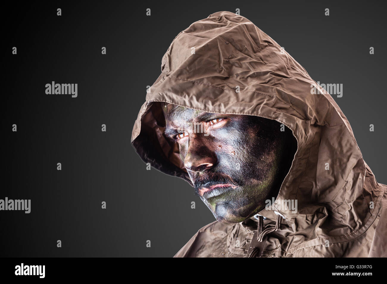 Soldier face paint hi-res stock photography and images - Alamy