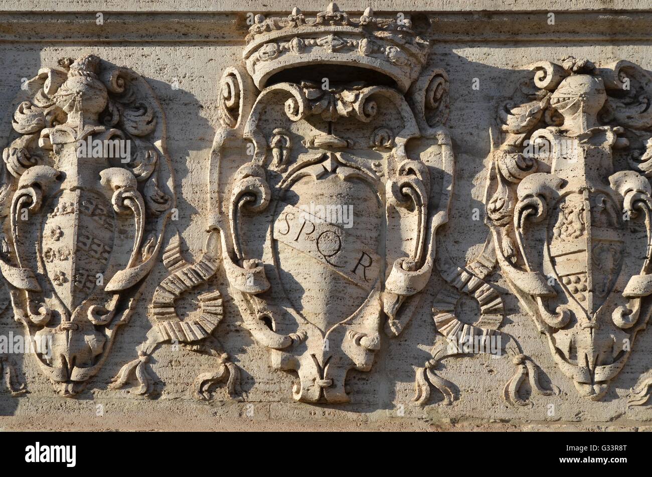 Spqr inscription hi-res stock photography and images - Alamy