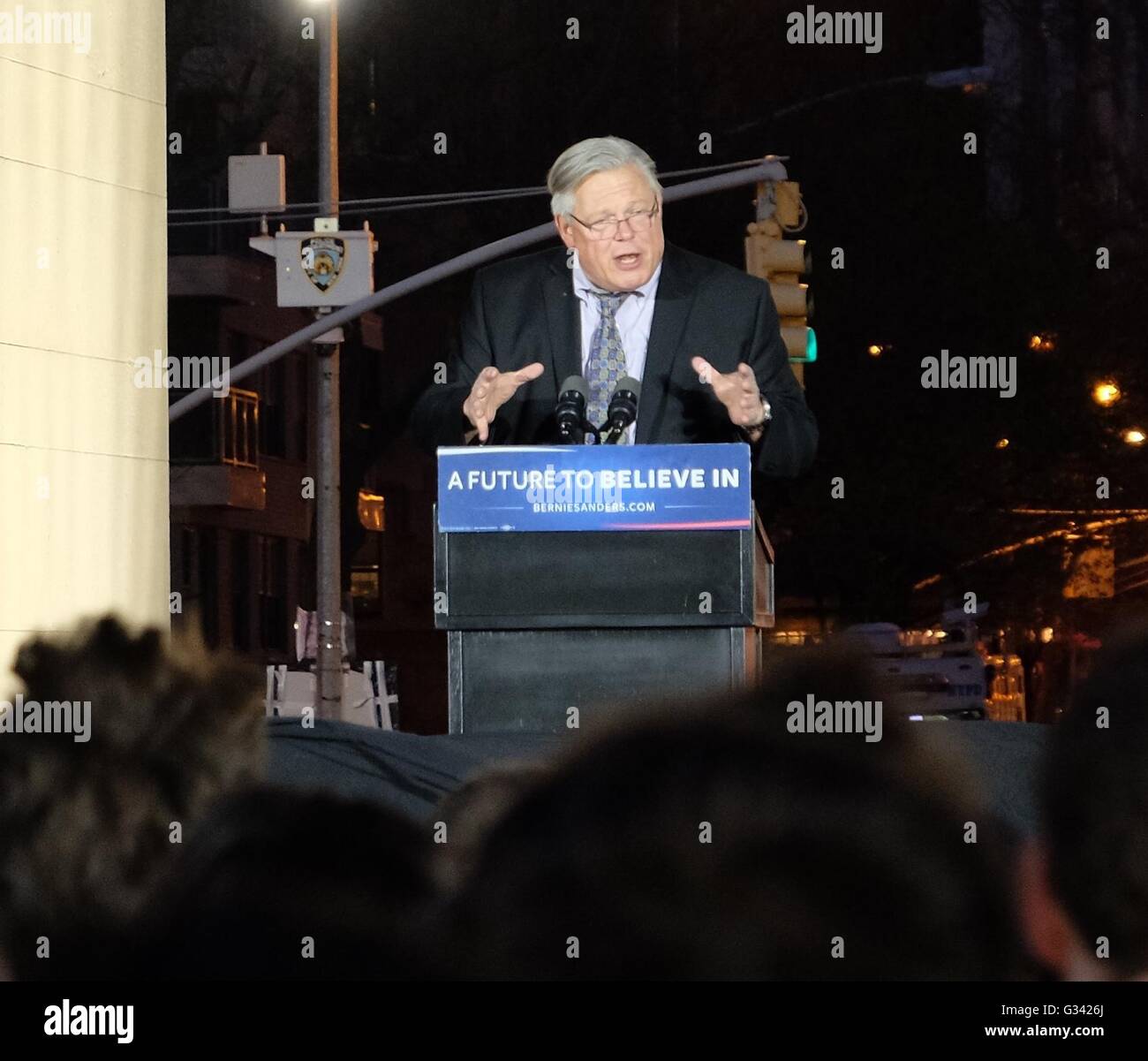 Bernie Sanders rally in Washington Square Park Featuring: Atmosphere ...