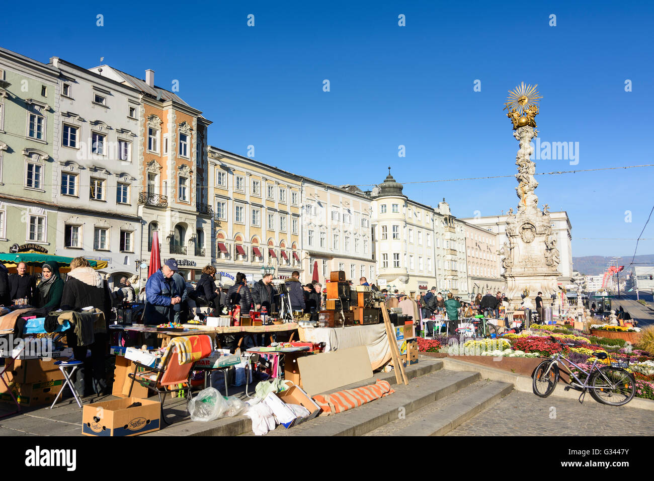 Market square main hi-res stock photography and images - Alamy