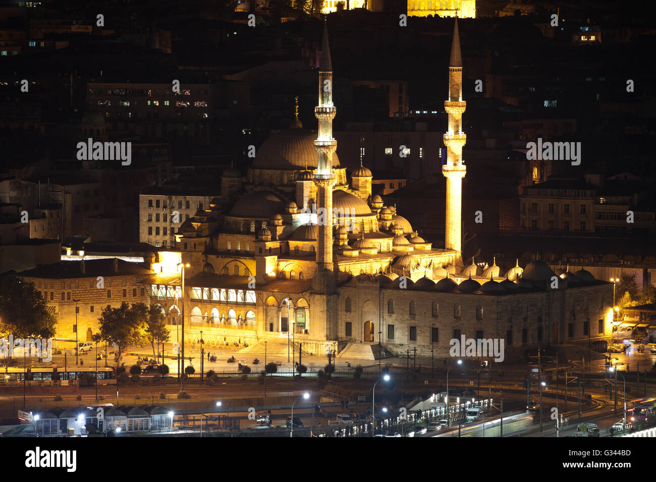 New Mosque Yeni Cami at night. Istanbul, Turkey Stock Photo - Alamy