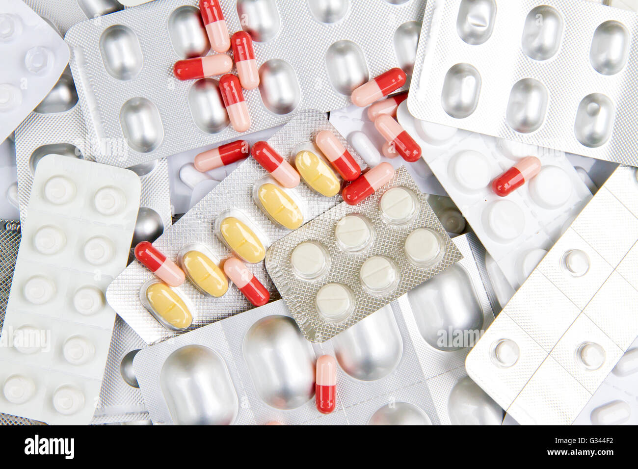 Cancer tablets hi-res stock photography and images - Alamy