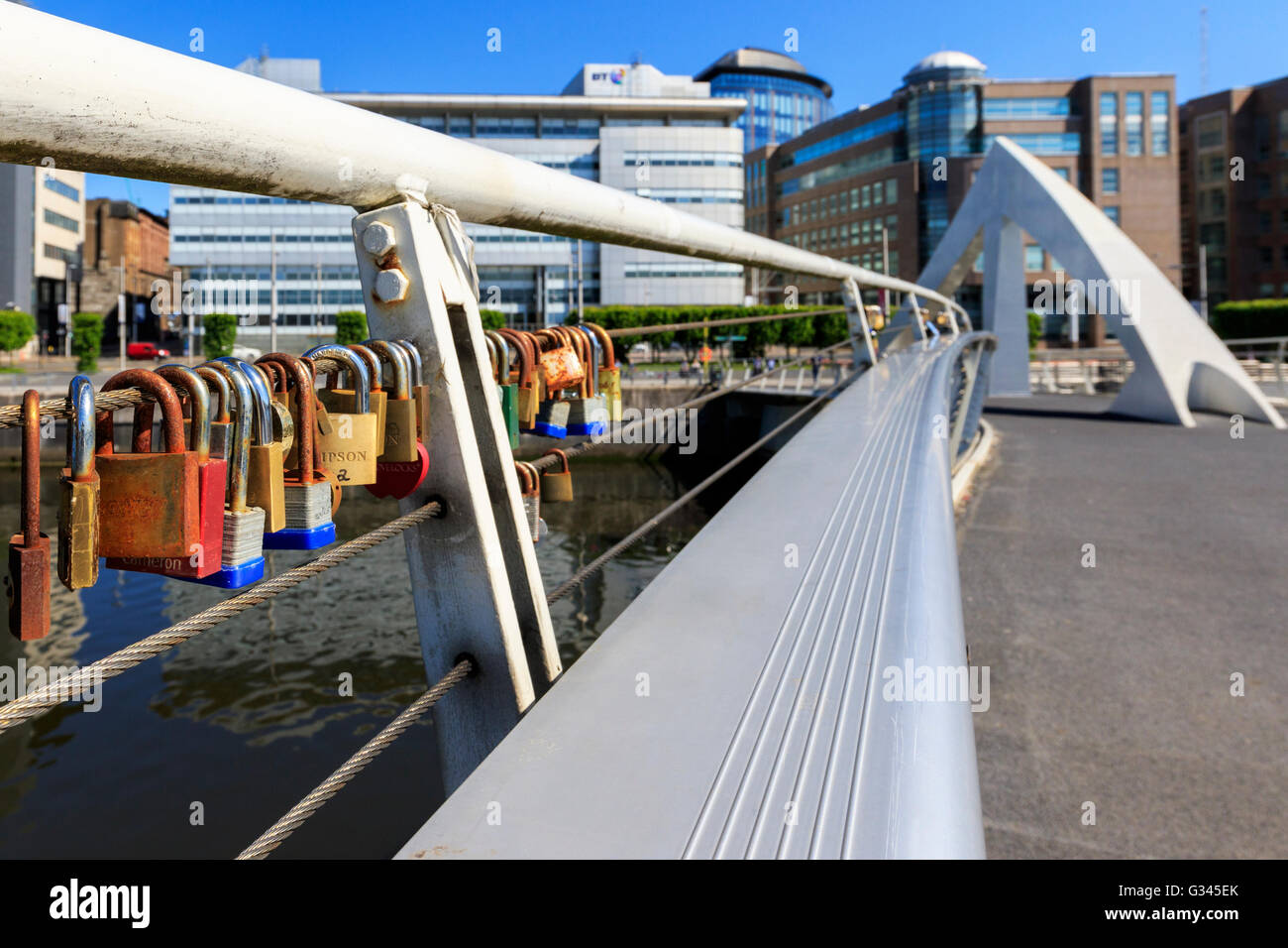 Love locks on the Tradeston Bridge, also known as the Squiggly Bridge ...