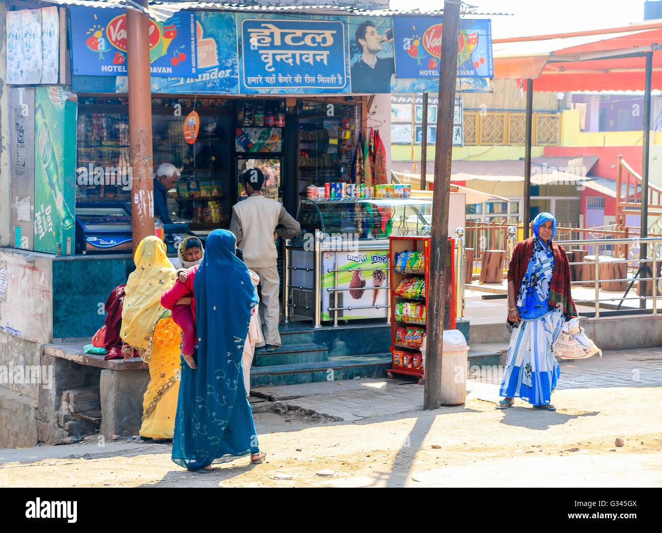 Local market, Agra, Uttar Pradesh, India, Asia Stock Photo - Alamy