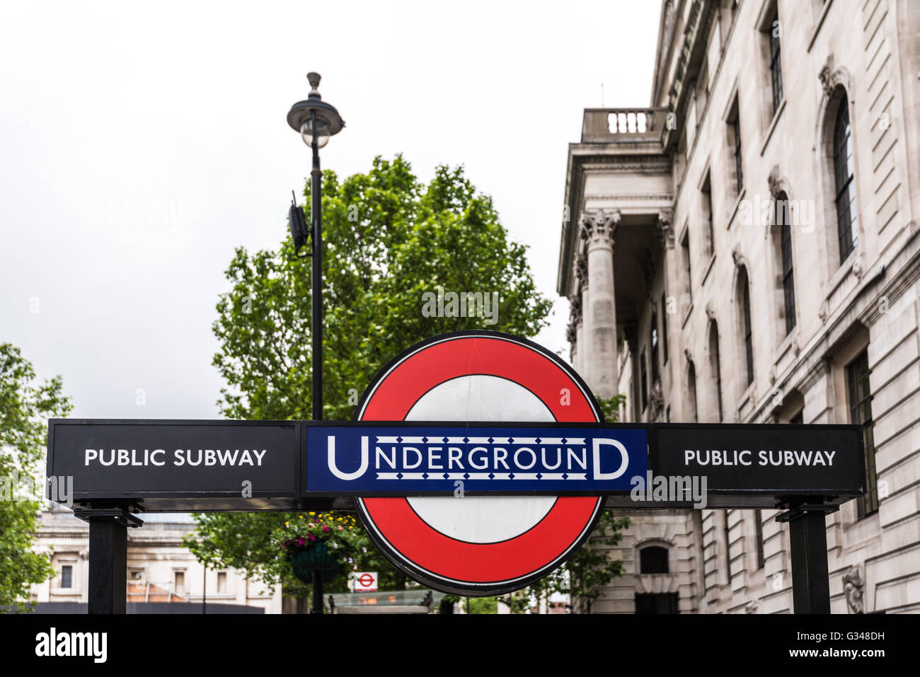 London underground public subway hi-res stock photography and images ...