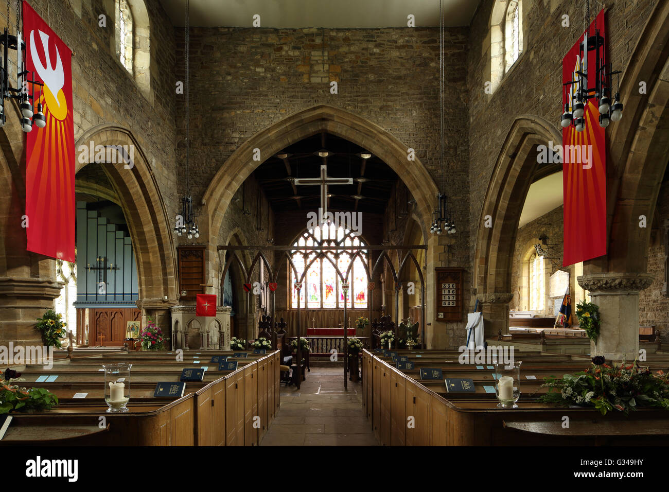 The interior of St. Helen and the Holy Cross church, Sheriff Hutton ...