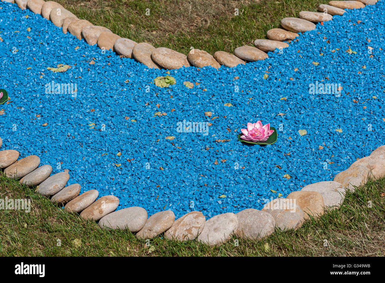 Blue rocks hi-res stock photography and images - Alamy