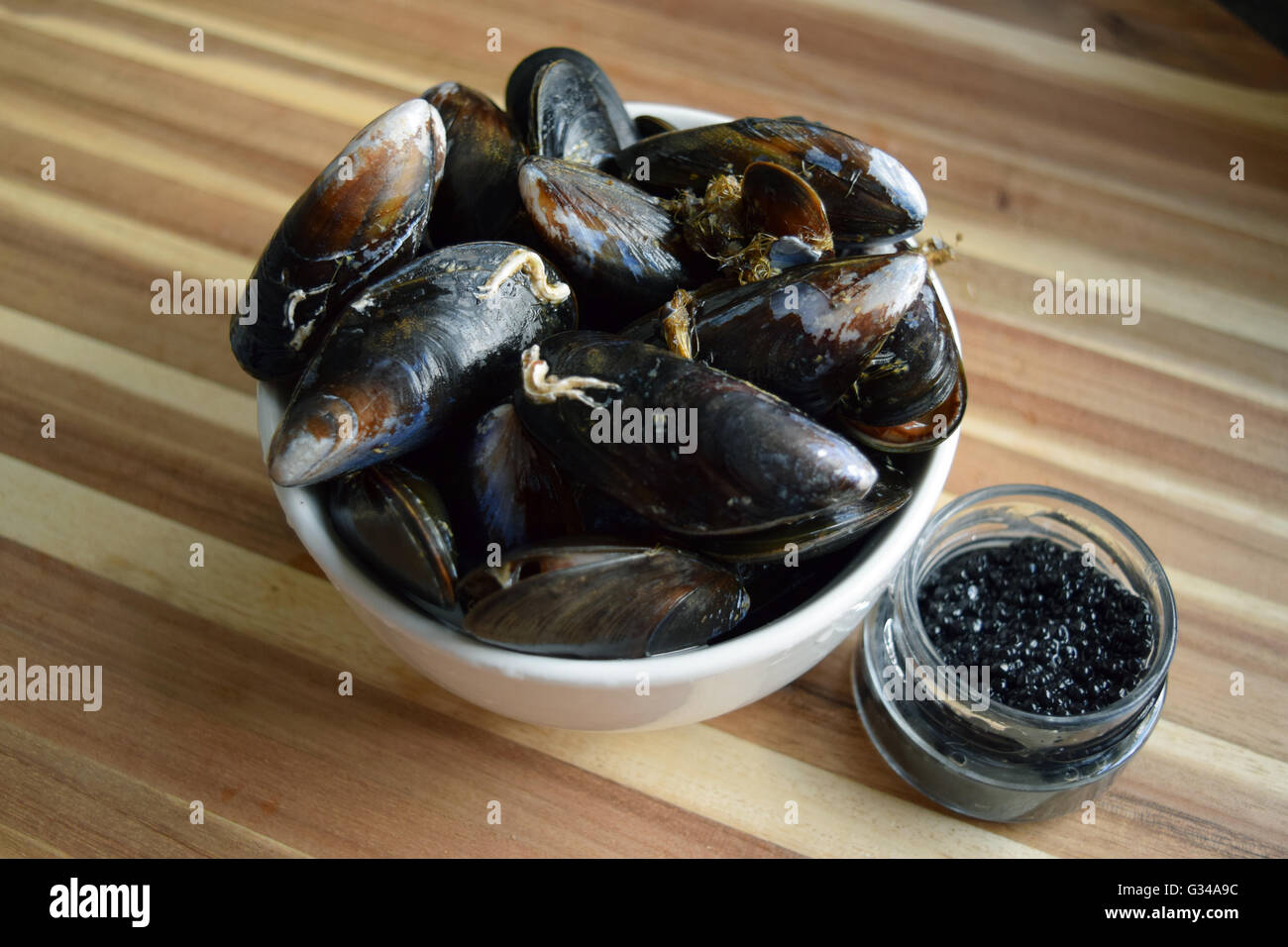 Mussels and Caviar Stock Photo - Alamy