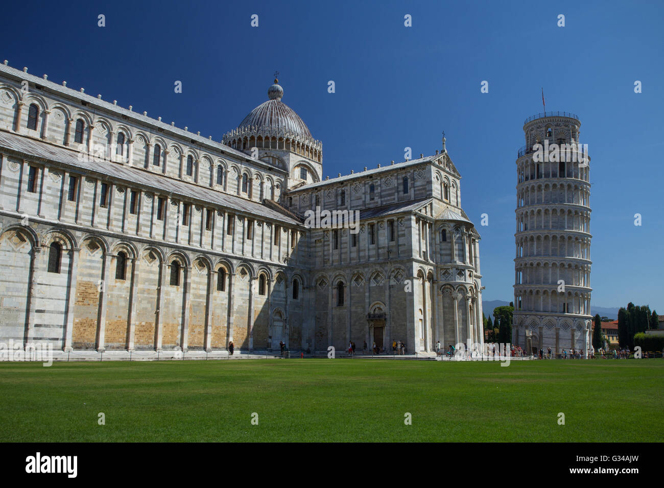 Pisa's Piazza del Duomo (cathedral square Stock Photo - Alamy