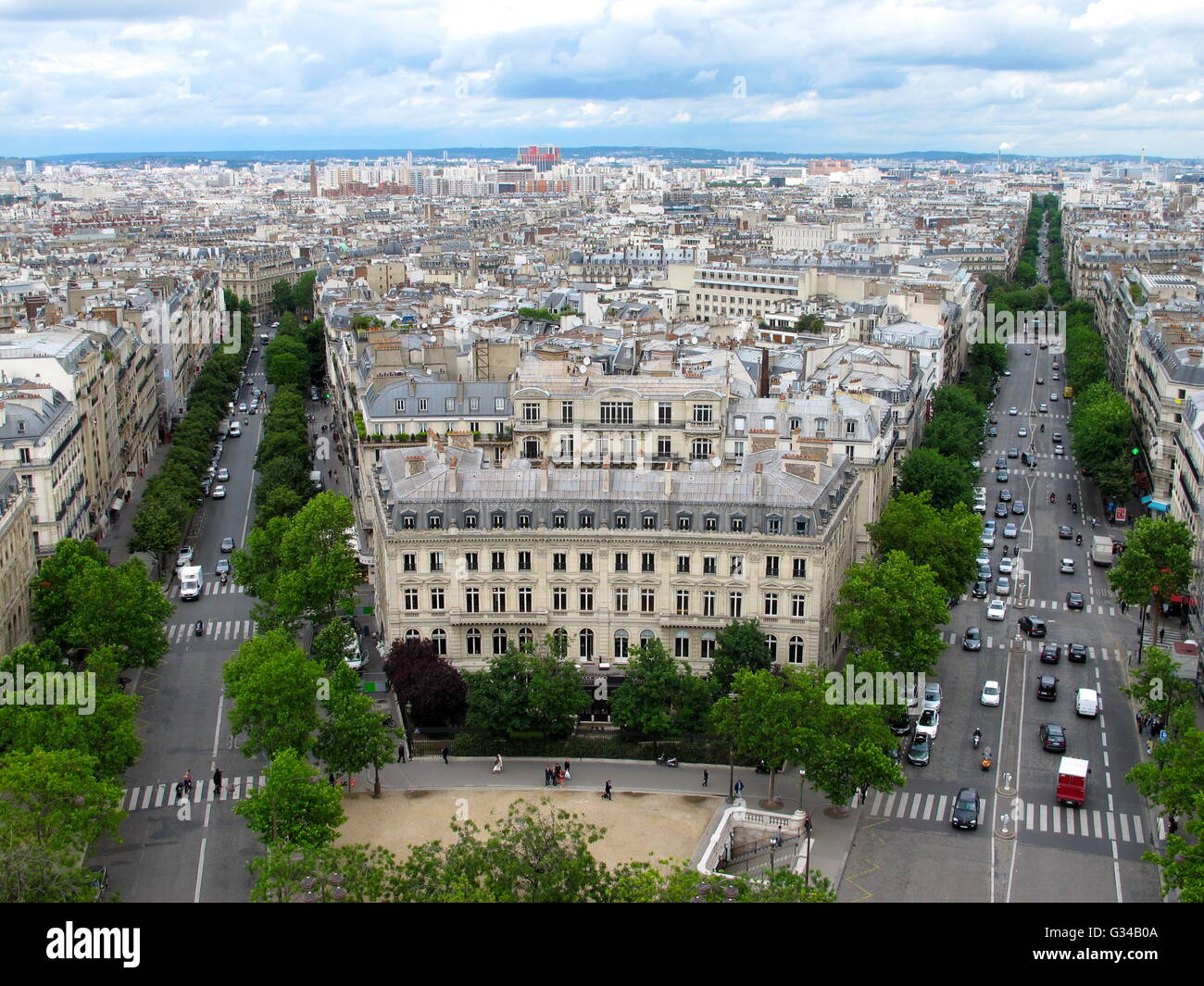 Paris view from the arc de triomphe hi-res stock photography and images - Alamy