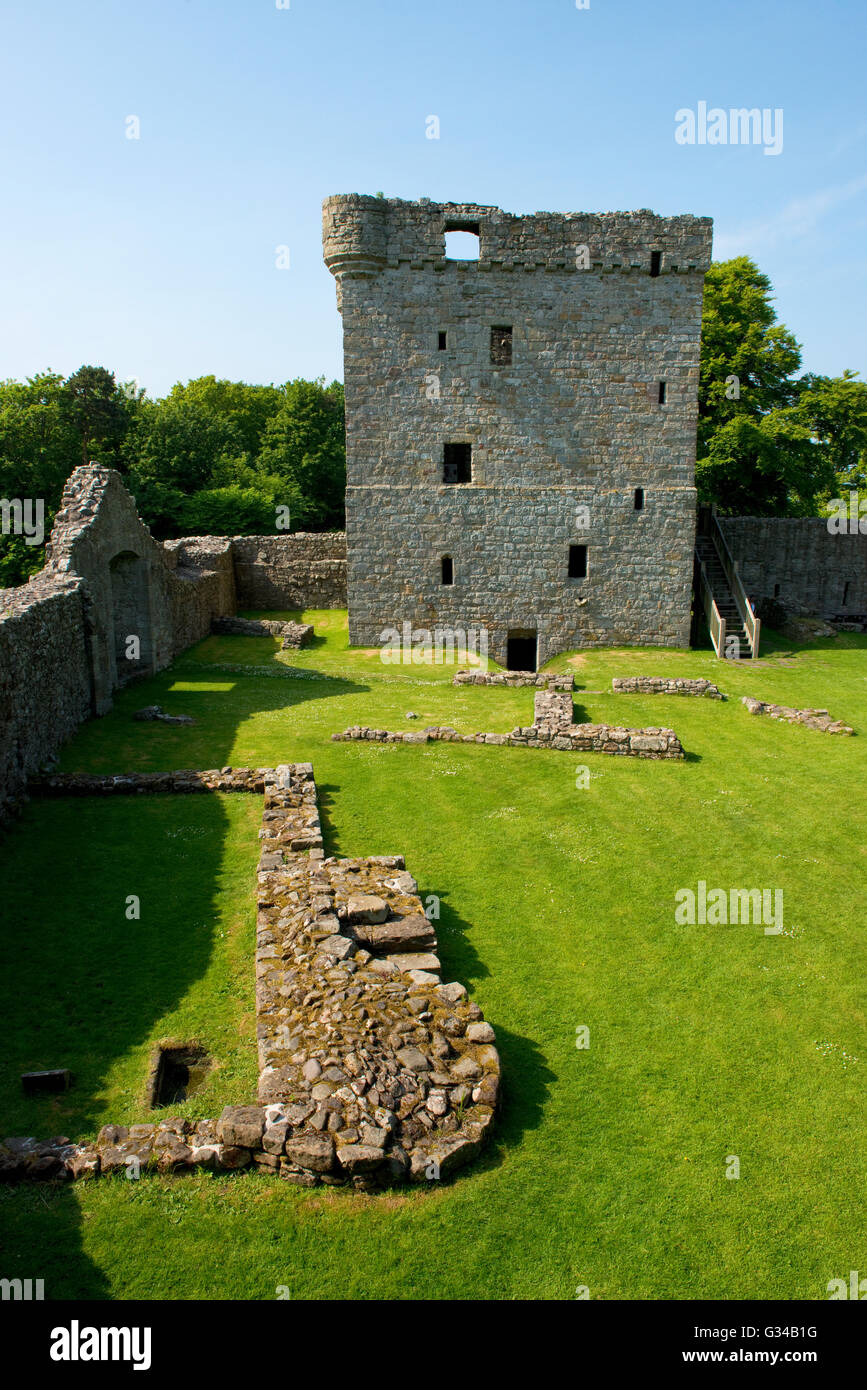 Lochleven castle hi-res stock photography and images - Alamy