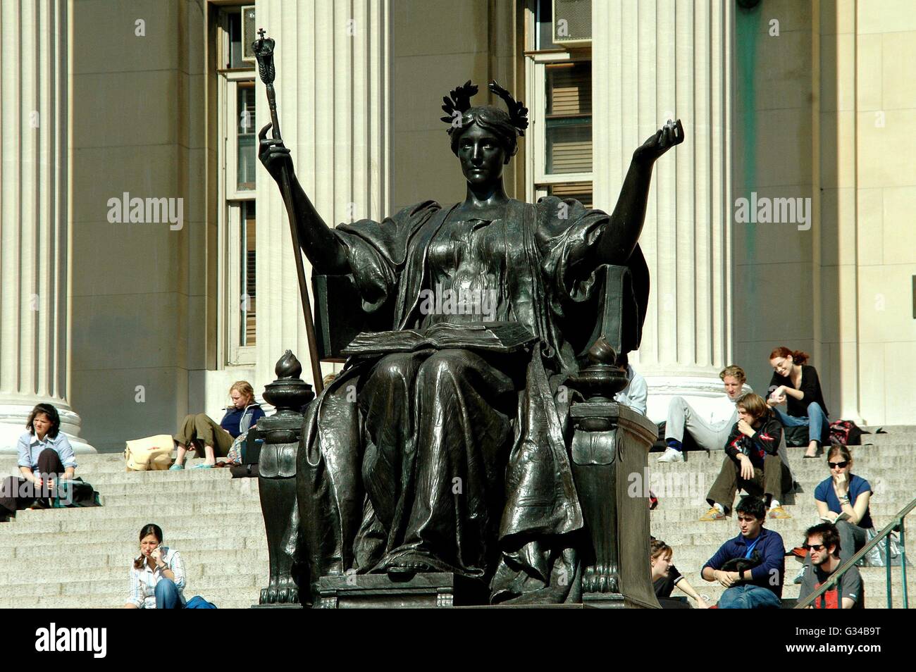 Statue alma mater columbia university hi-res stock photography and ...