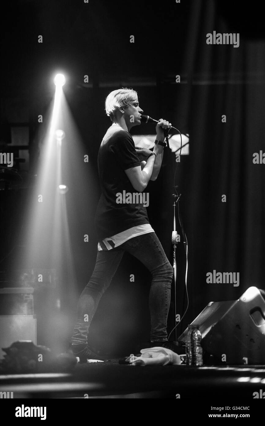 Rock concert stage Black and White Stock Photos & Images - Alamy