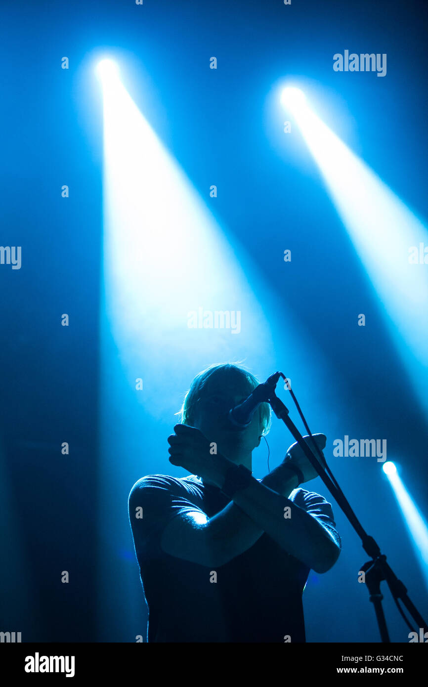 Roman singer hi-res stock photography and images - Alamy