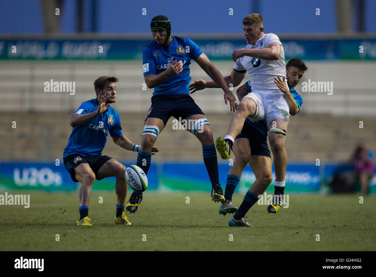 Rugby tackle fly hi-res stock photography and images - Alamy