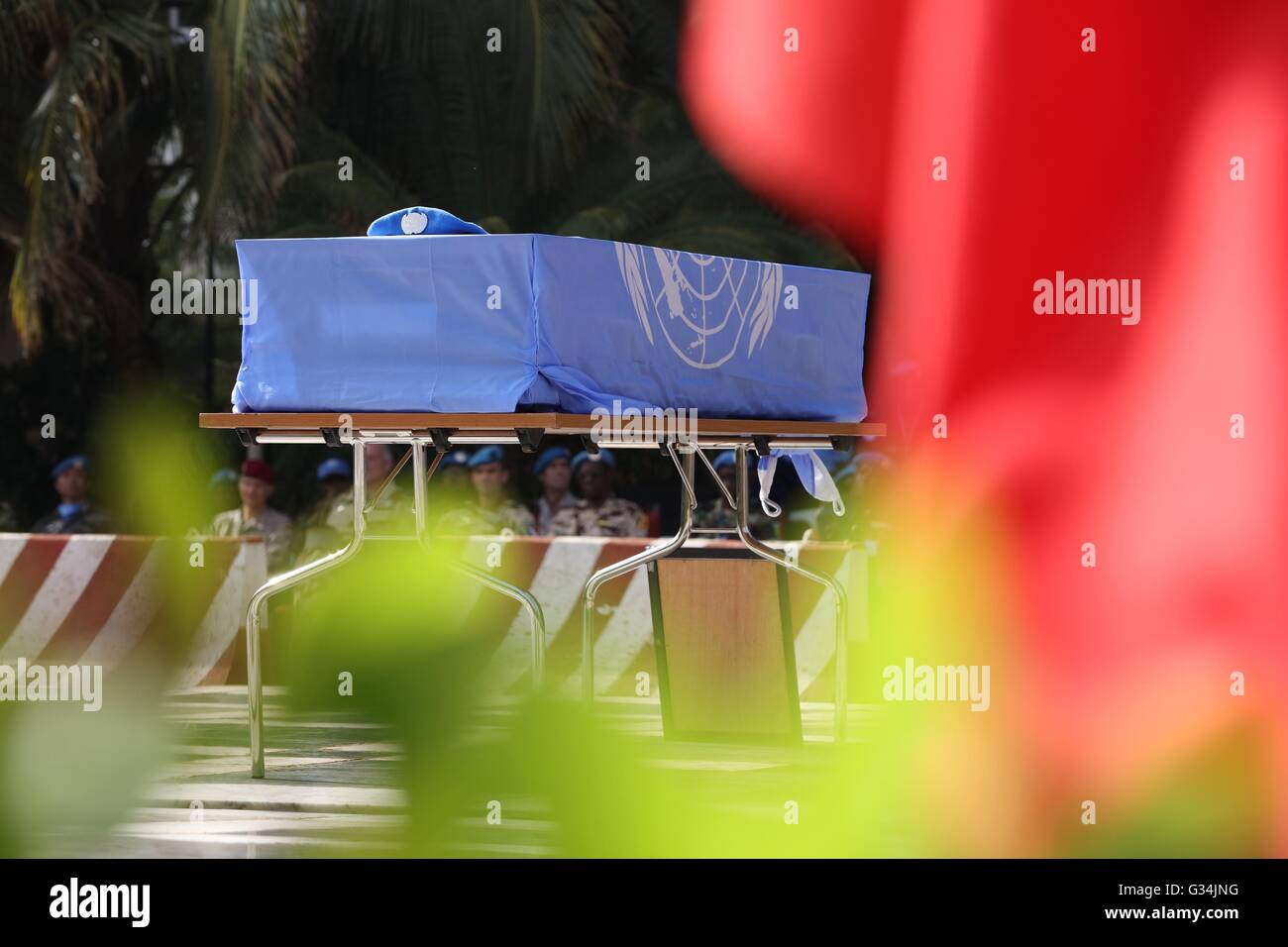 Bamako, Mali. 7th June, 2016. The coffin of Chinese peacekeeper Shen ...