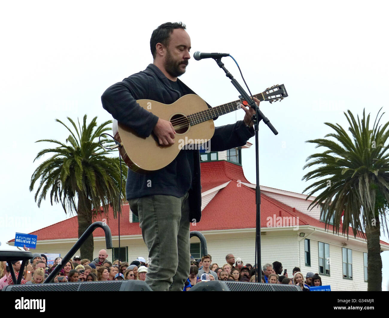 Dave matthews during hi-res stock photography and images - Alamy