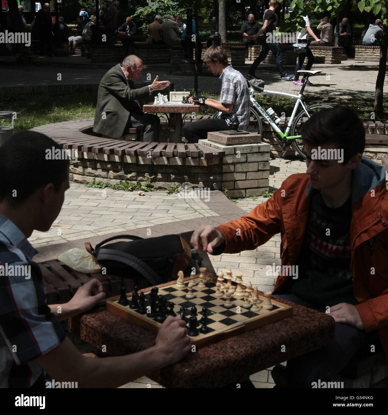June 8, 2016 - Kyiv, Ukraine - Ukrainian men play chess in an urban ...
