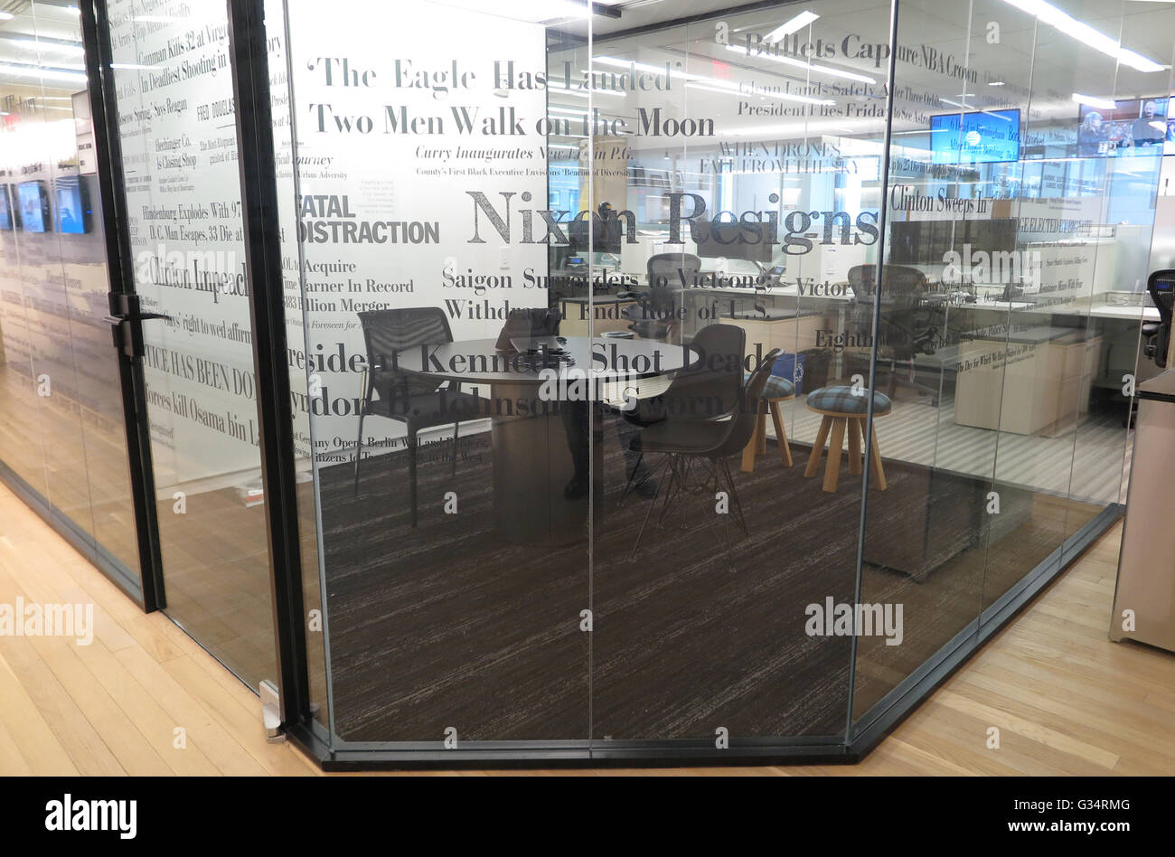 The washington post newspaper building hi-res stock photography and ...