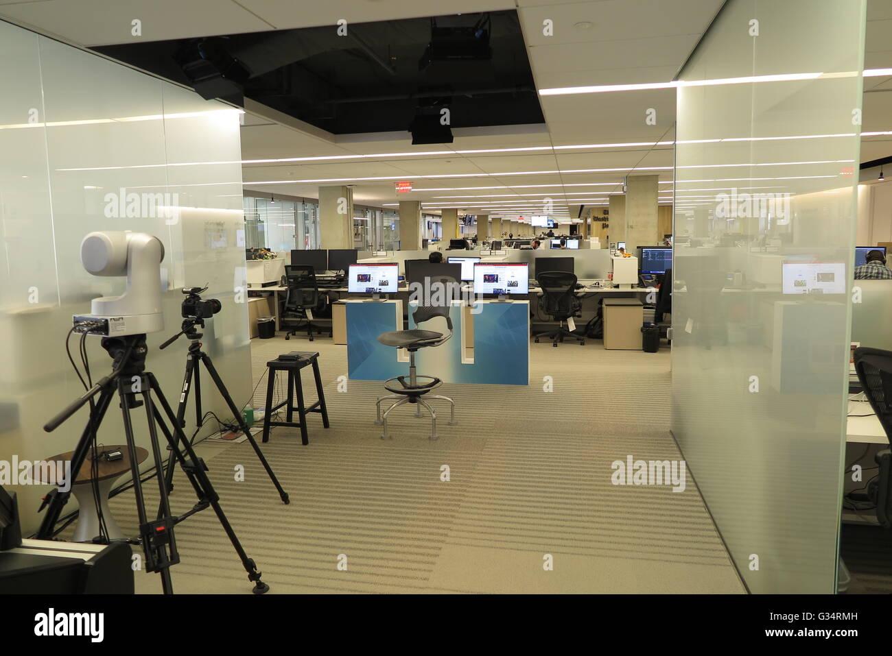The washington post newspaper building hi-res stock photography and ...