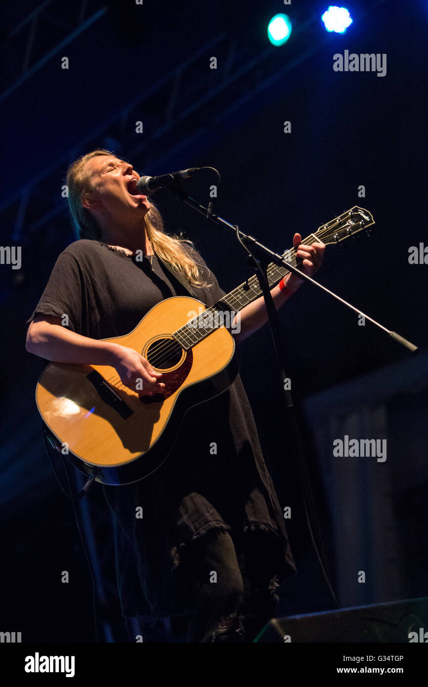 Lissie musician hi-res stock photography and images - Alamy