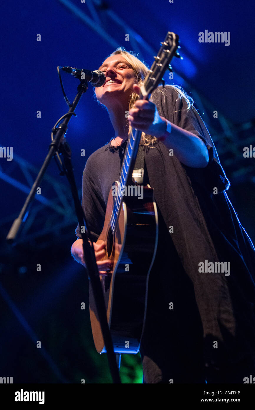Lissie musician hi-res stock photography and images - Alamy