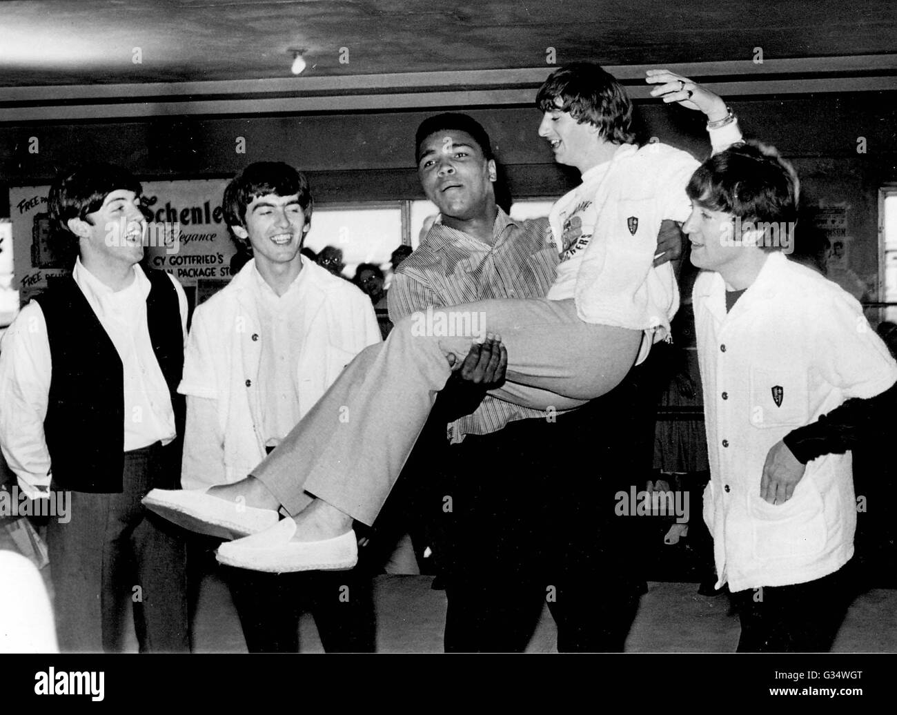 File. 3rd June, 2016. MUHAMMAD ALI, the three time heavyweight boxing ...