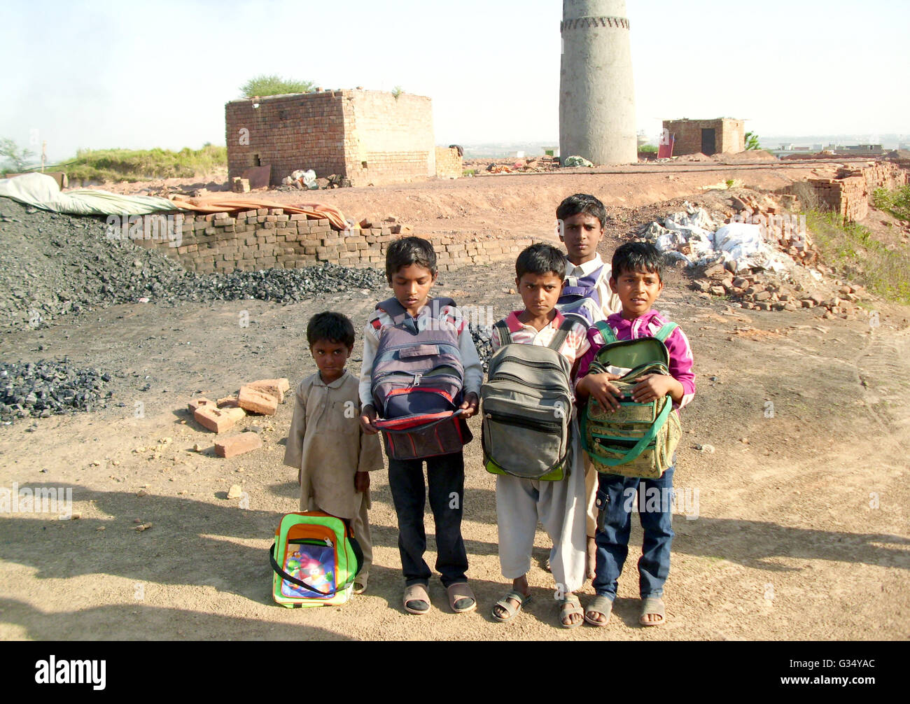 Child labour pakistan hi-res stock photography and images - Alamy