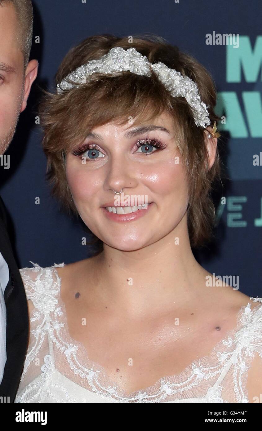 Nashville, TN, USA. 8th June, 2016. Clare Bowen at arrivals for 2016 CMT Music Awards - Arrivals ...