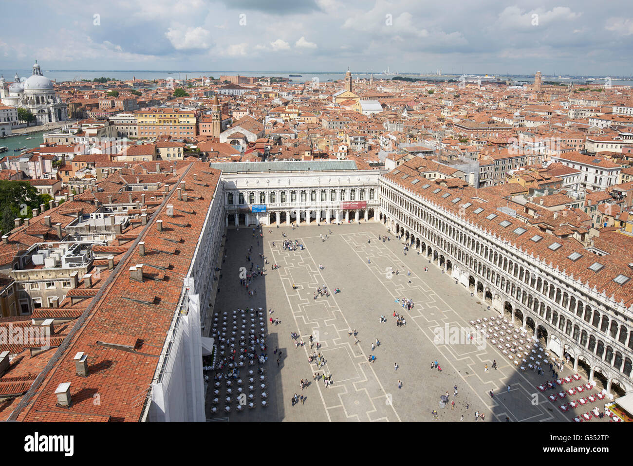 Piazza san marco from above hi-res stock photography and images - Alamy
