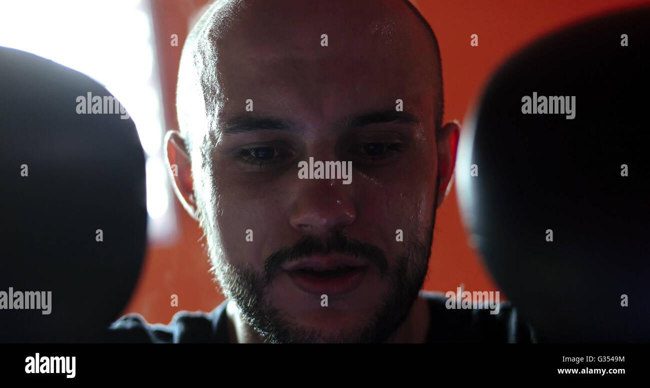 Fighter poses in ring hi-res stock photography and images - Alamy