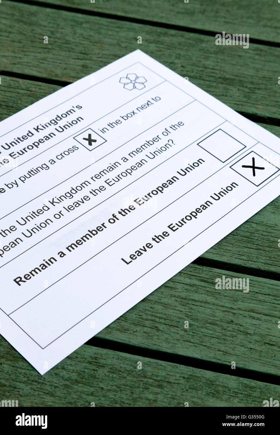 Eu referendum ballot paper hi-res stock photography and images - Alamy
