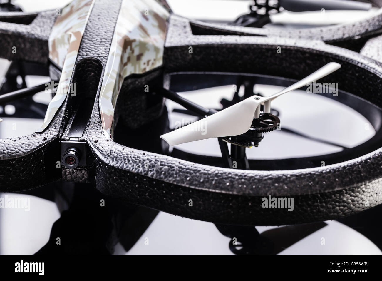 Camouflaged drone hi-res stock photography and images - Alamy