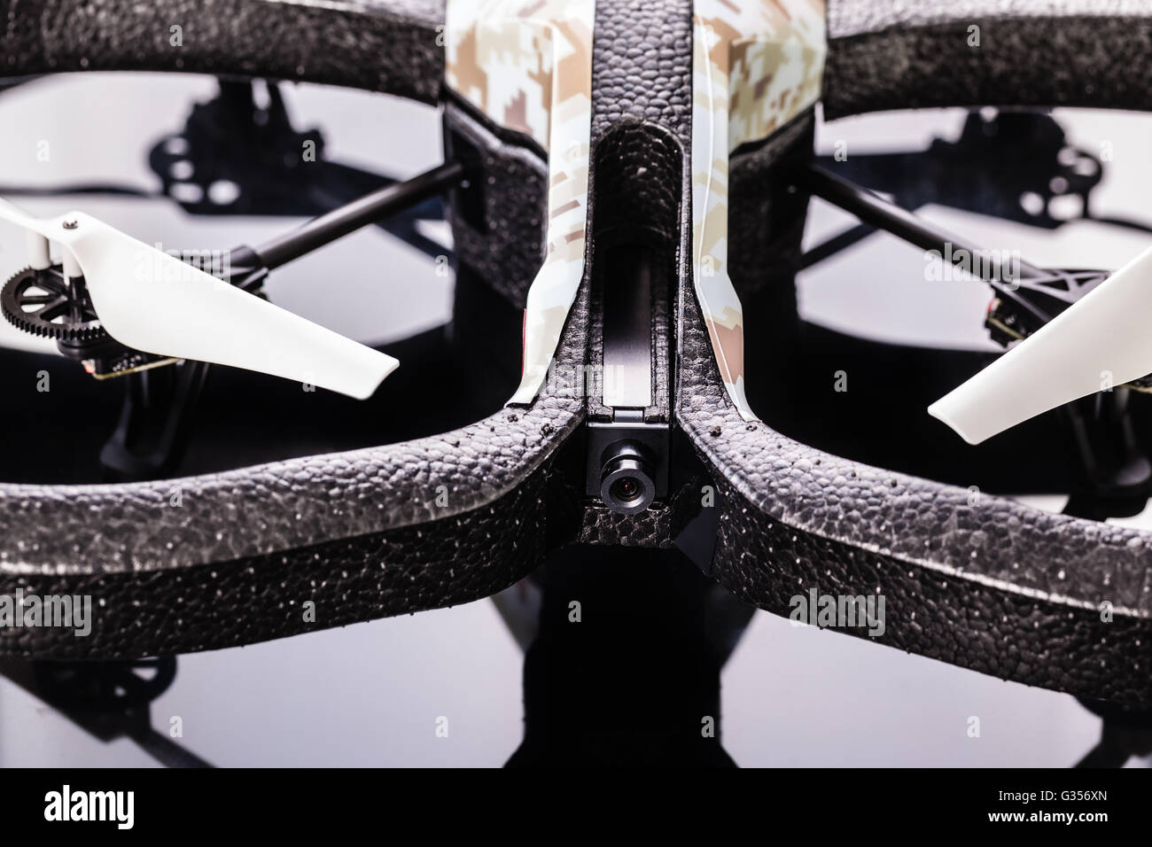 Camouflaged drone hi-res stock photography and images - Alamy